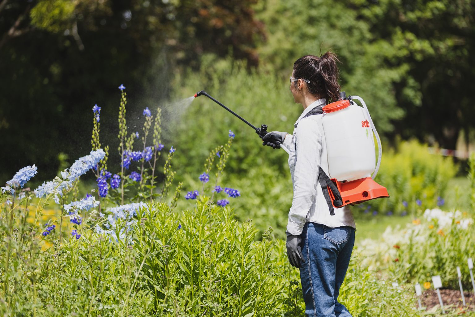Solo 411 Battery-operated Backpack Sprayer, 3 Gallons